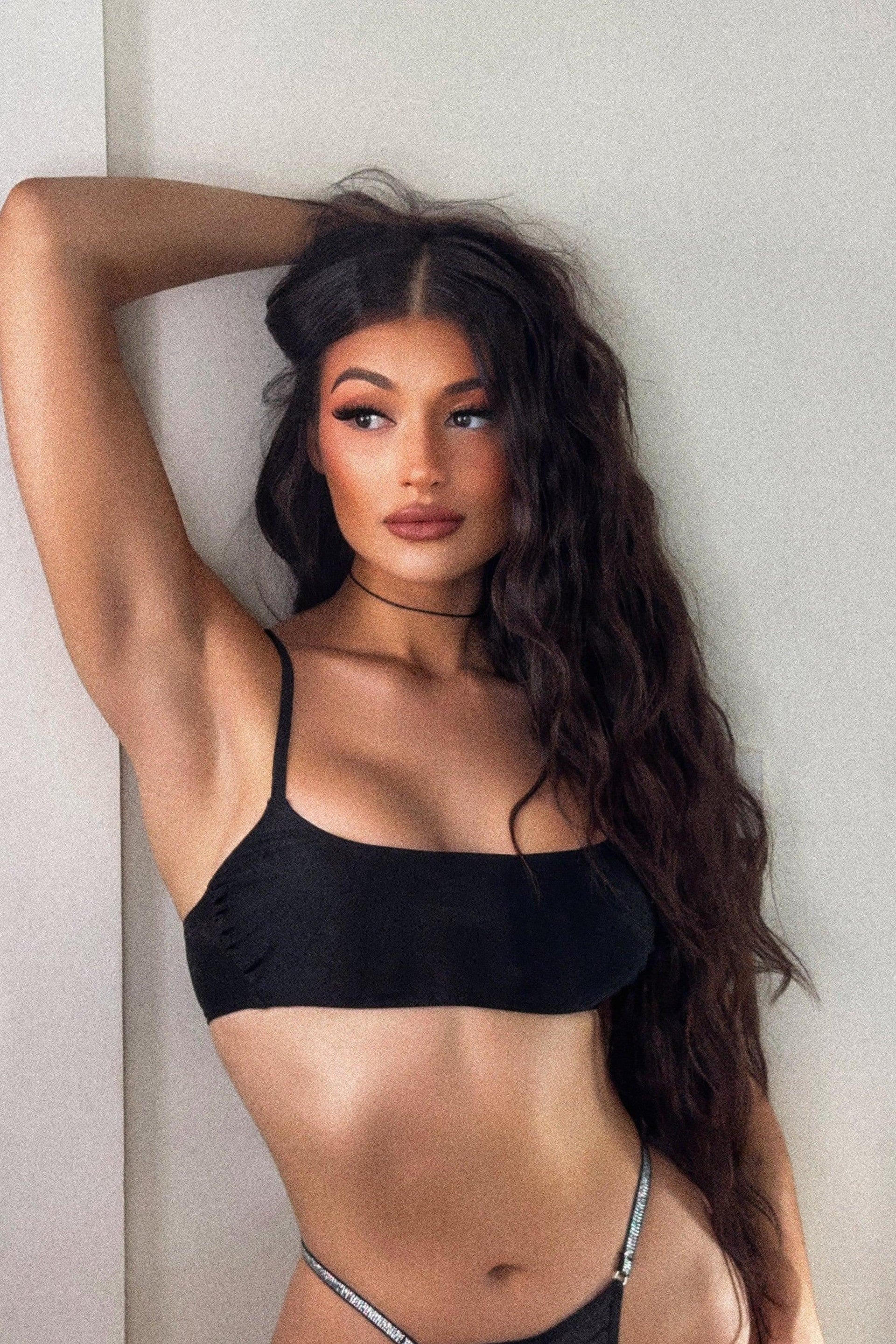 Sequin Triangle G-String - Black – Fascinating Nights